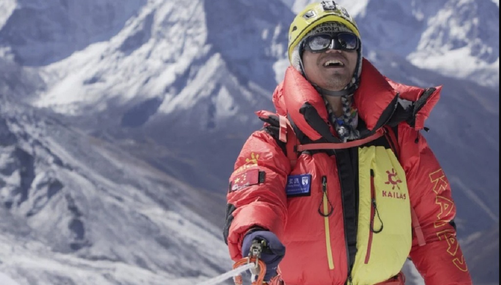 ဧဝရတ်တောင်ကို တက်နိုင်ခဲ့တဲ့ ပထမဆုံးအာရှလူမျိုးမျက်မမြင်တောင်တက်သမားဖြစ ...