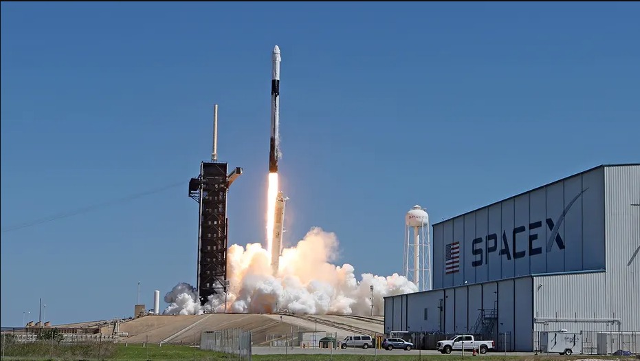 Falcon 9 ဒုံးပျံကို ဒုတိယအကြိမ် ပြန်လည်အသုံးပြုပြီး စောင့်ကြည့်ဂြိုဟ ...