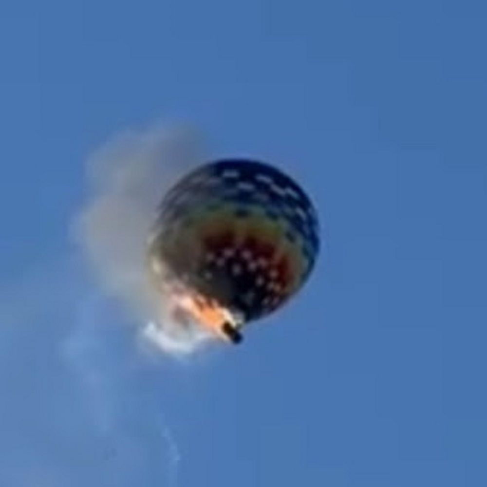 ဘရာဇီးမှာ မိုးပျံပူဖောင်းမီးလောင်ပျက်ကျပြီး လူ ၈ ဦး သေဆုံး Yoyarlay Digital Media And News