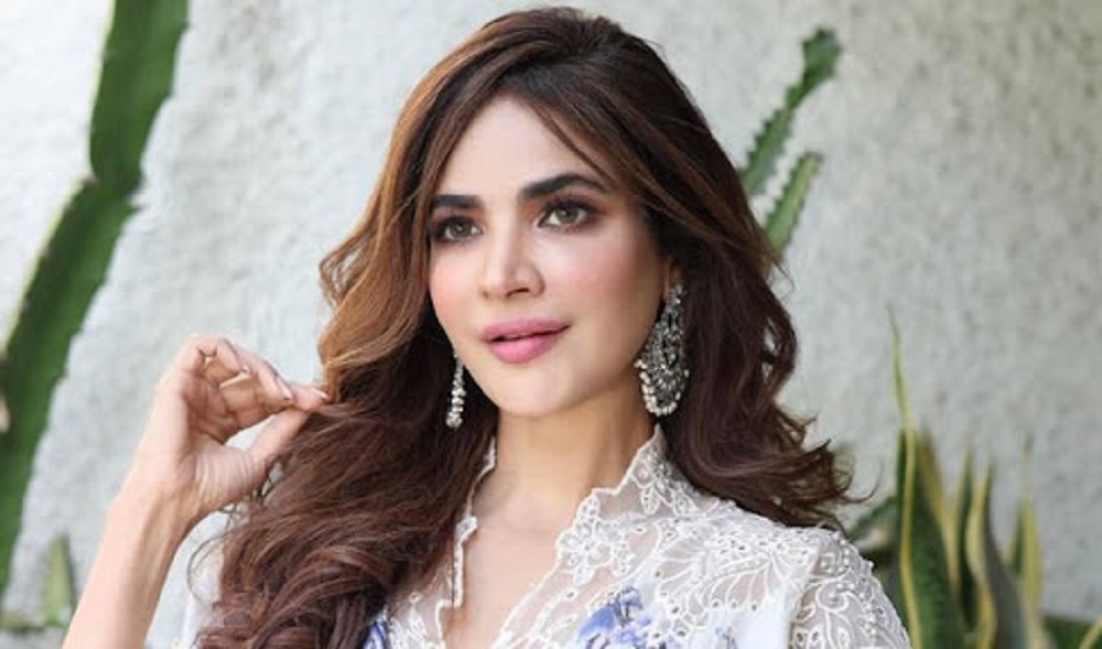 အိန္ဒိယမင်းသမီး Humaira Asghar Ali ကို သူမ နေထိုင်ရာ တိုက်ခန်းမှာ ...