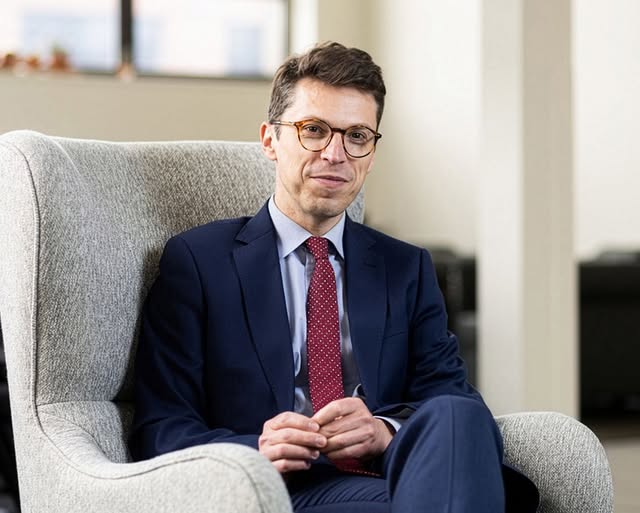 MIT ရဲ့ ဓာတ်ပေါင်းစင်တာ အကြီးအကဲဖြစ်တဲ့ ပါမောက္ခတစ်ဦး ပစ်ခတ်ခံရလို့ ...